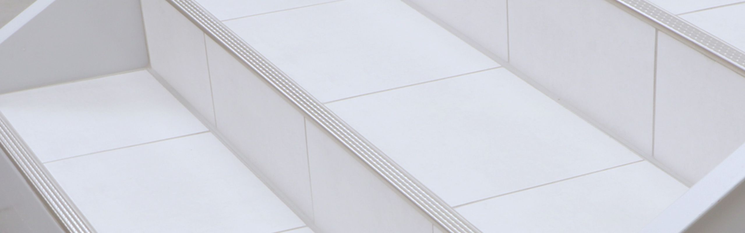 Incorporating Profiles in Ceramic Tile Applications | Schluter